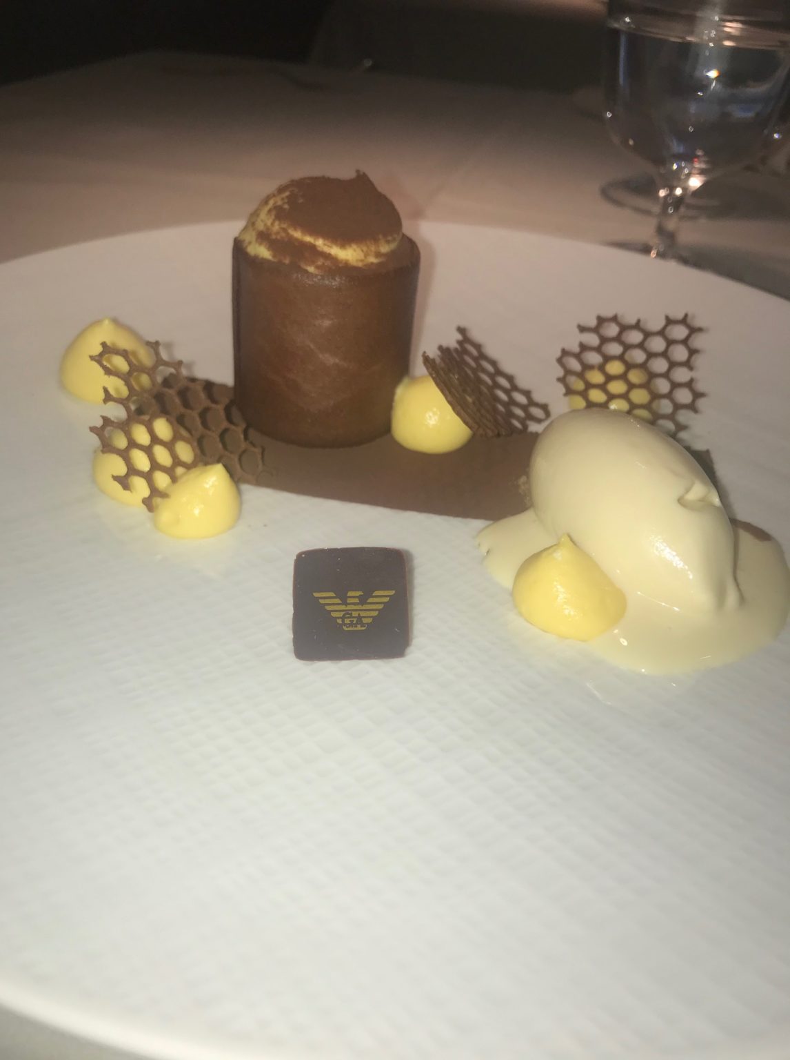 5 bonnes raison de réserver une table au ARMANI RISTORANTE - Obsession Luxe