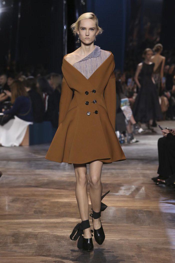 Christian Dior - Fashion Week Paris Haute Couture Printemps-Eté 2016 ...